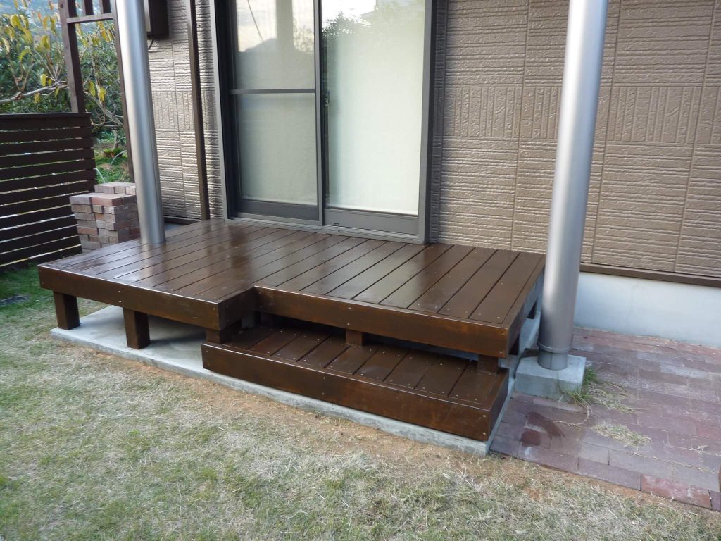 ウエスタンレッドシダーは杉ではなくひのき！ウッドデッキに最適な木材の紹介 | ウッドデッキ材通販サイトmock re: